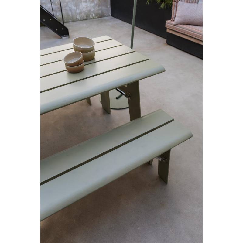 Table Extérieure Avenue Zuiver Table de Repas Rectangulaire En Pin Vert ...